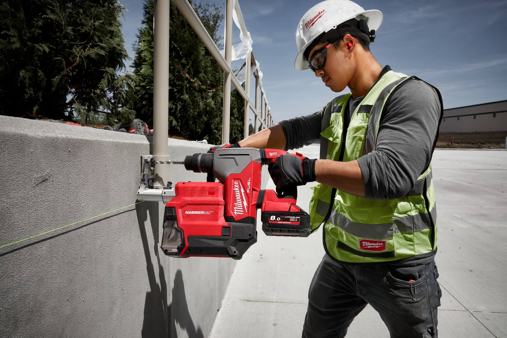 Dust Management | Milwaukee Tool Asia